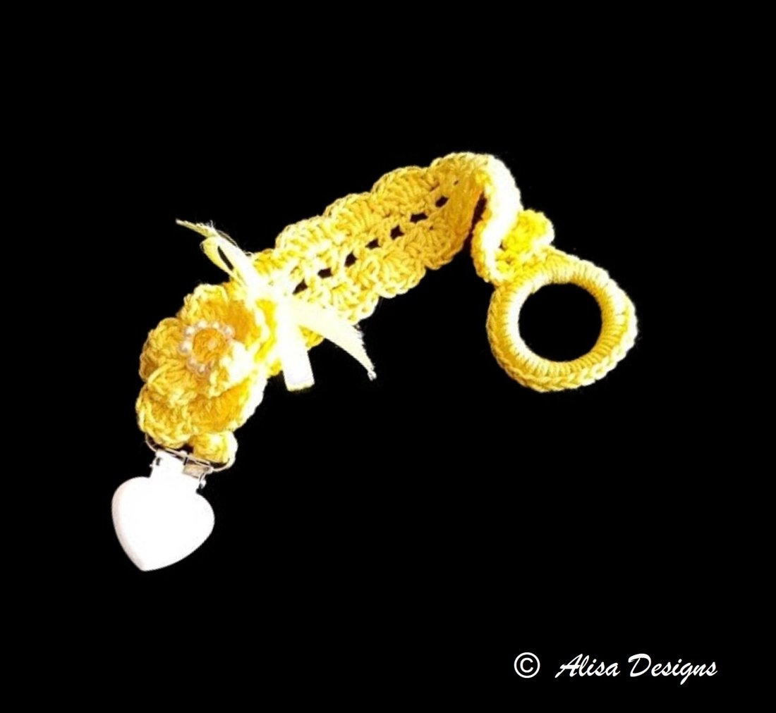 Virkattu tuttiketju — Alisa Designs - Handmade with Love